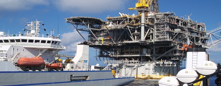 Oil & Gas: Marine Control Communications | TE Connectivity