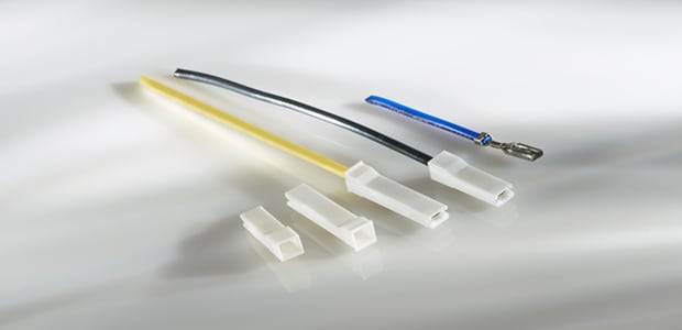 Low Profile 110 Positive Lock Receptacle and Housings | TE Connectivity