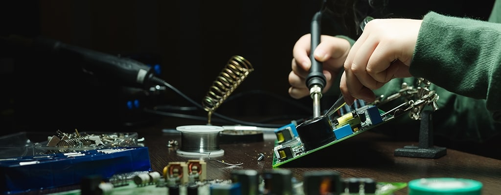 What Resistor Do I Need: How to Choose | TE Connectivity