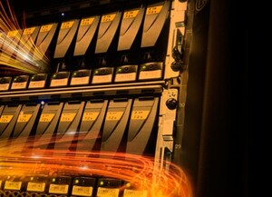 AMP-LATCH Ribbon Cable Interconnects | TE Connectivity