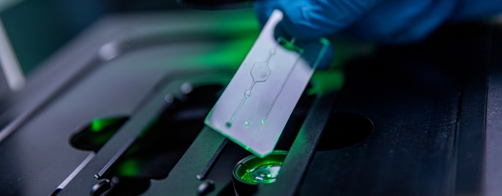 Selecting a Bonding Method for Microfluidic Chips | TE Connectivity